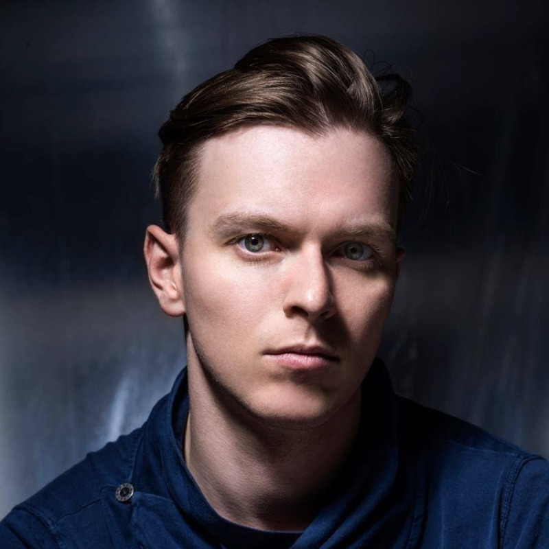 Interview: Five Minutes with Mateo Paz – PLAYY. Magazine